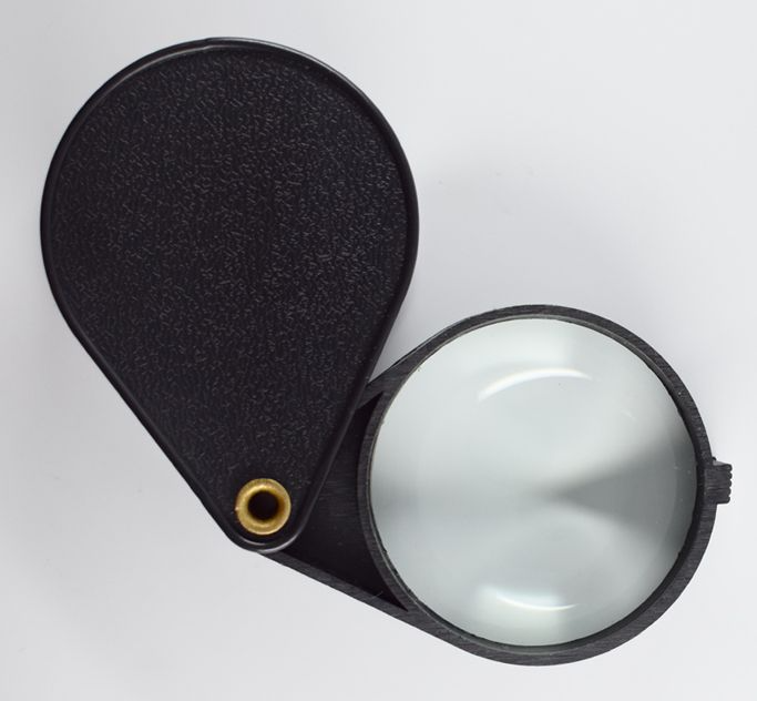 Folding Pocket Magnifier - 4X – DR Instruments